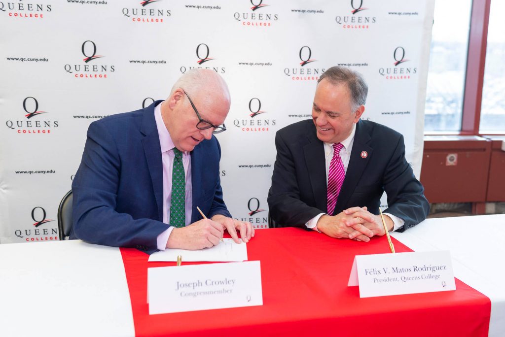 QC alumni donates congressional papers – The Knight News