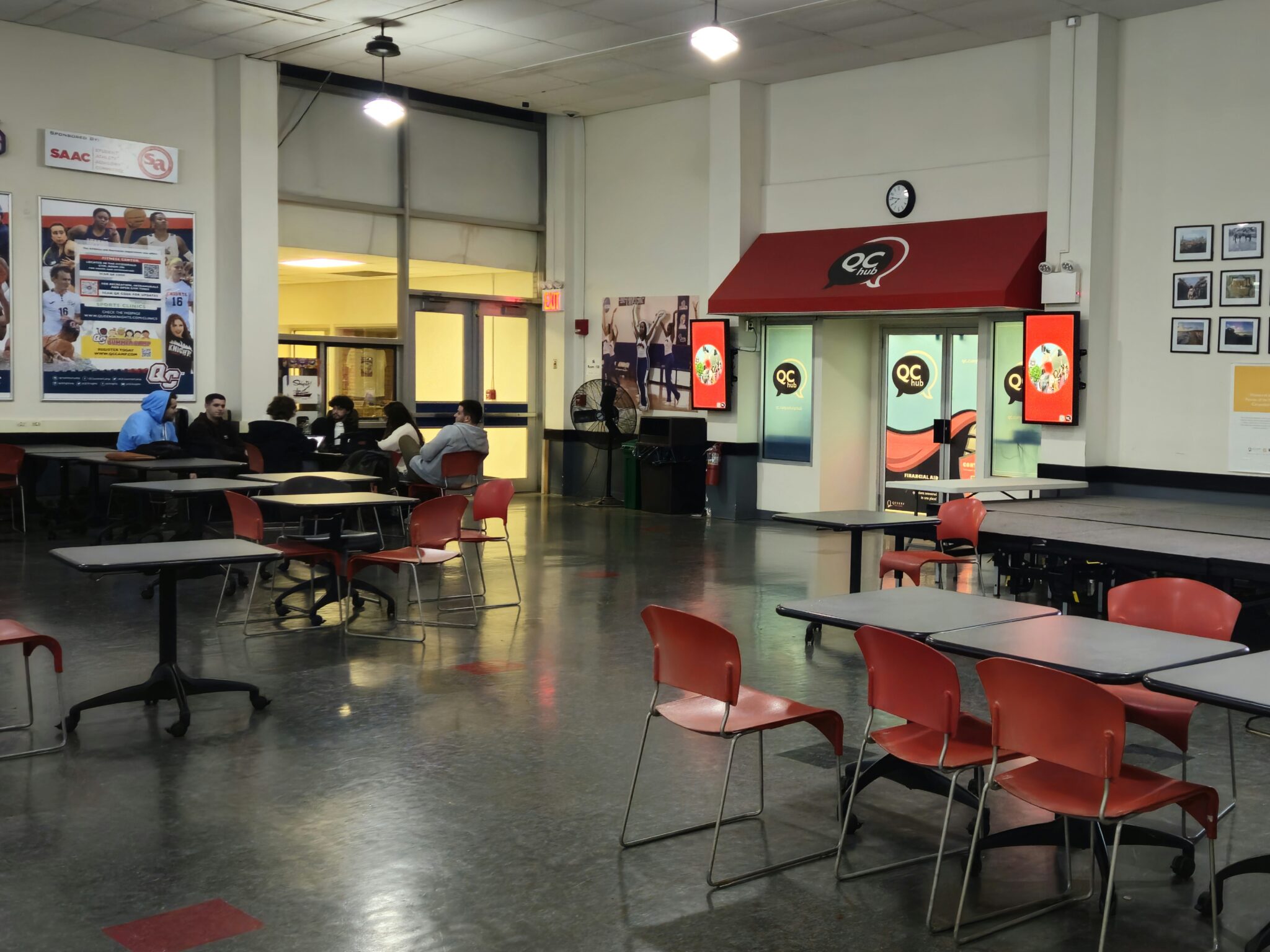 Queens College’s QC Hub: A Curtain Hiding an Empty Stage – The Knight News